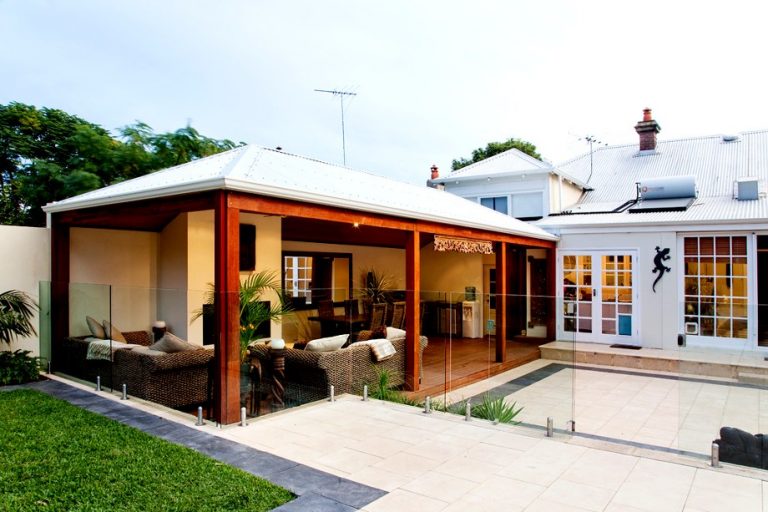 The Best Roof for Alfresco - Colorbond or Tiled? - Patio Living